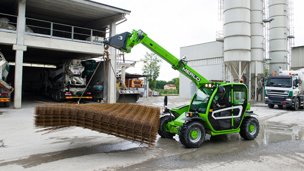 Merlo P27.6 Compact Telehandler